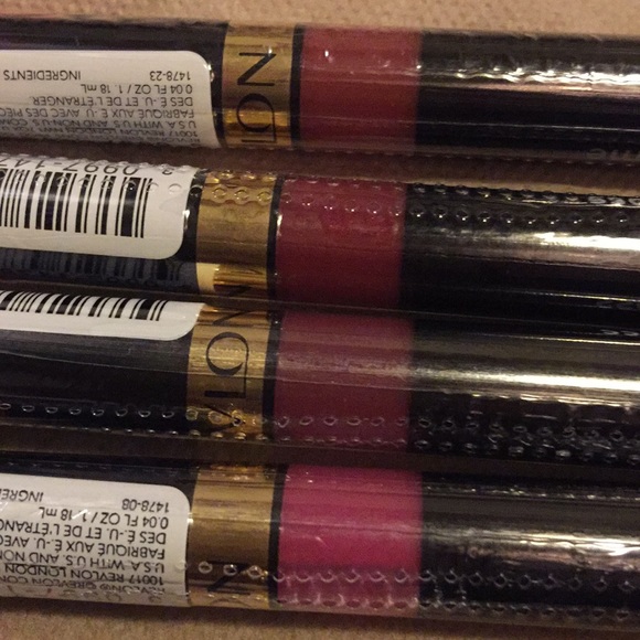 Revlon | Makeup | Bundle Lots Brand New Revlon Lips Gloss | Poshmark